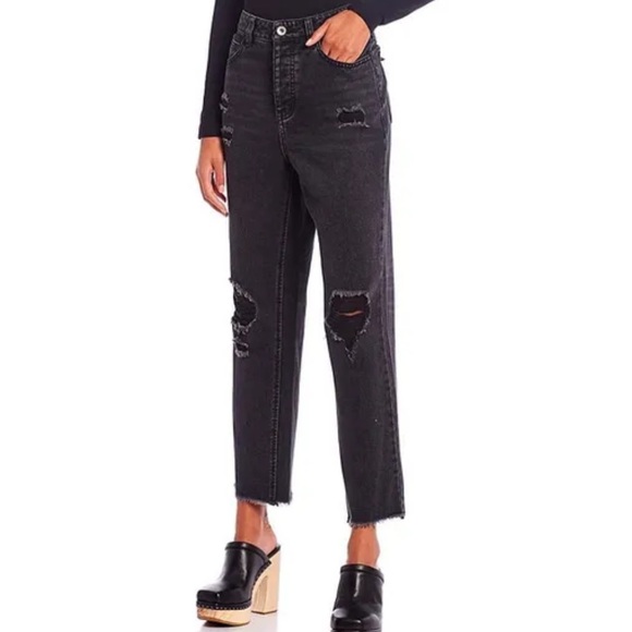 Chelsea & Violet | Jeans | New Chelsea Violet Distressed Straight Leg ...